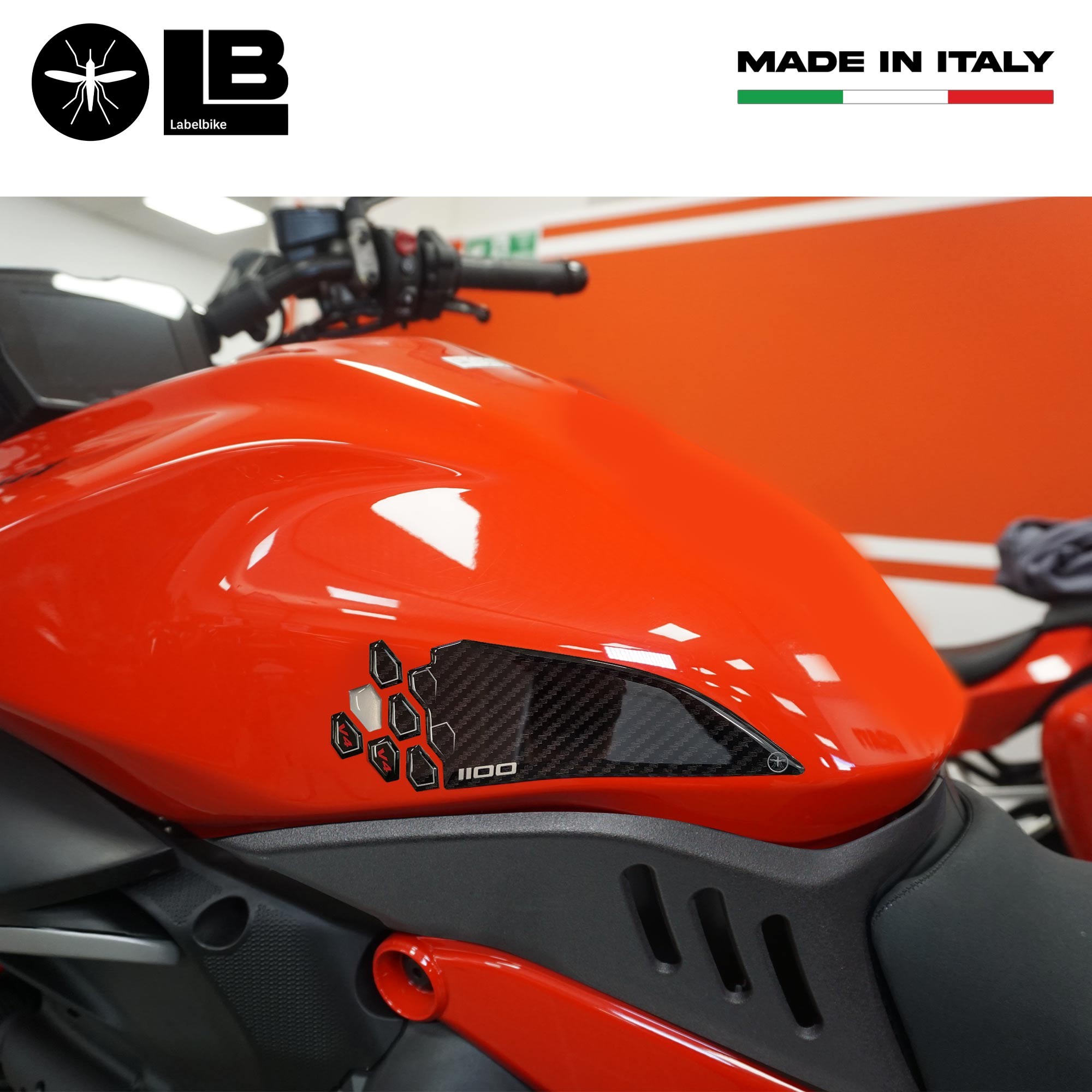 Adesivi 3D Protezioni serbatoio moto compatibile con Ducati Diavel v4 2023